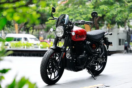 Royal Enfield Hunter 350 Retro Factory - Price, Images, Colours ...